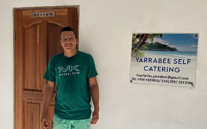 Contact :: Seychelles-Yarrabee